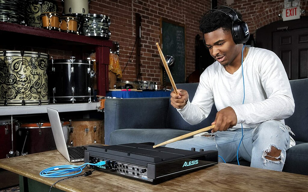 Alesis Strike MultiPad Percussion Pad